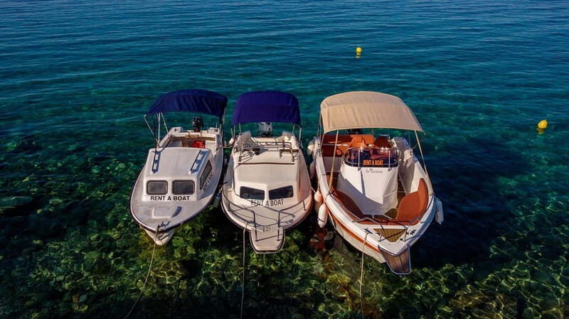 Pafos: Private Boat Tour to Blue Lagoon and Akamas Peninsula