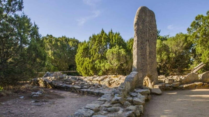 Palau and La Maddalena: tour between archaeology and history