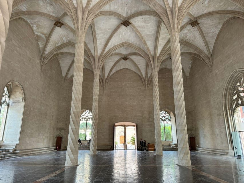 Palma de Mallorca Old Town Guided Bike Tour