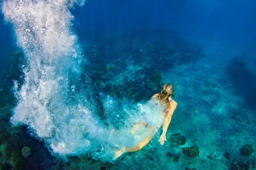 Paros: Private Catamaran Cruise with Meal, Drinks & SUP