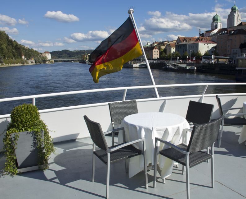 Passau: Floating City Highlights Tour on the Danube and Inn