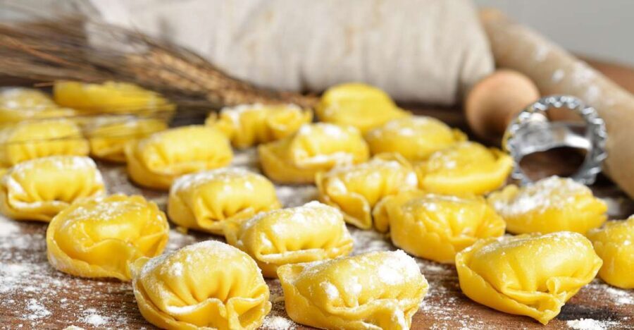 Perugia: Ravioli, Pasta and Tiramisu Class at a Local's Home