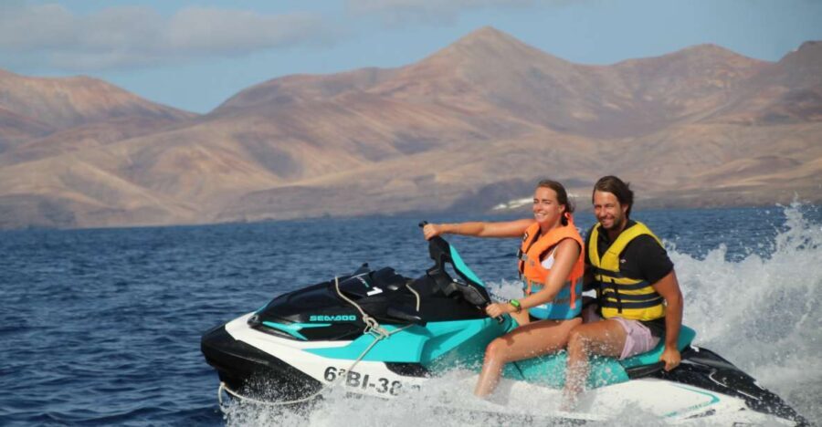Playa Blanca: 40-Minute Jet Ski Excursion in Marina Rubicón