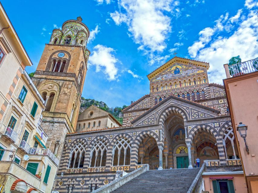 Pompeii, Amalfi Coast, & Ravello: Full Day Transfer & Driver