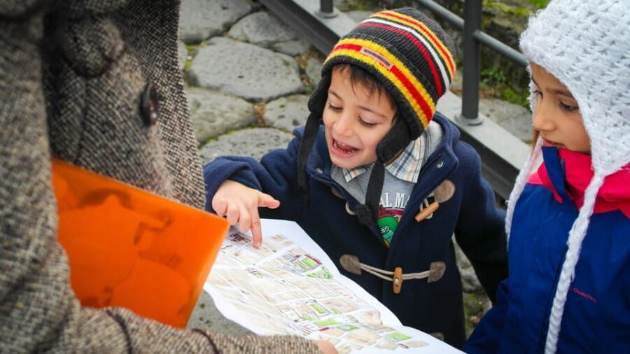 Pompeii: Family-Friendly Guided Walking Tour with Activities