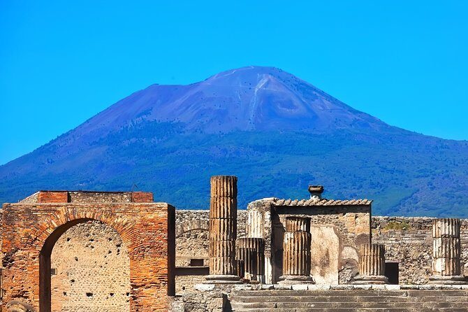 Pompeii Guided Walking Tour with Ticket