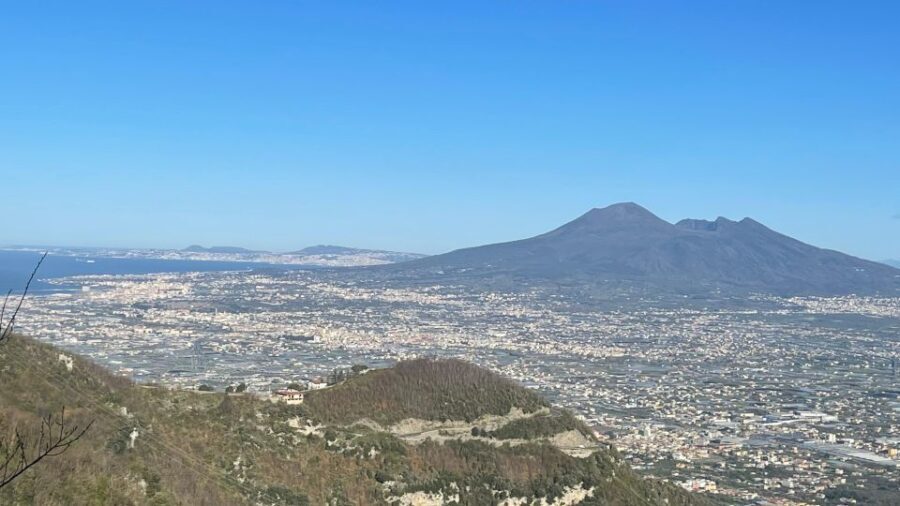 Pompeii-Vesuvius with Lunch from Amalfi Coast All inclusive