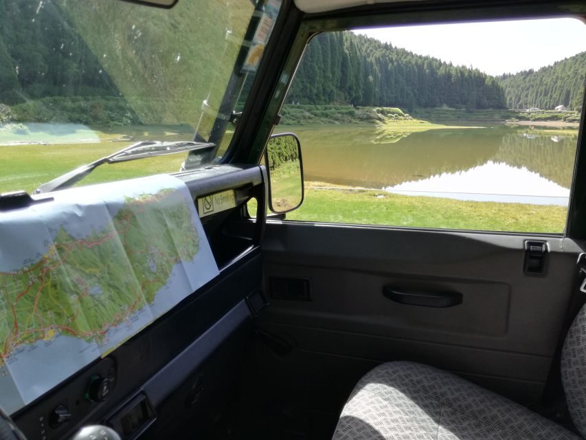 Ponta Delgada: Full-Day Sete Cidades 4X4 Tour with Lunch
