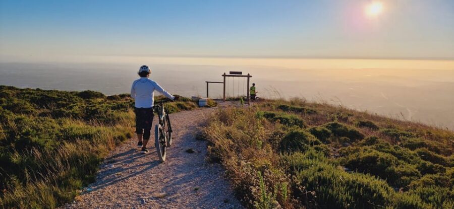 Porto de Mós: "Ecopista" E-Bike Tour