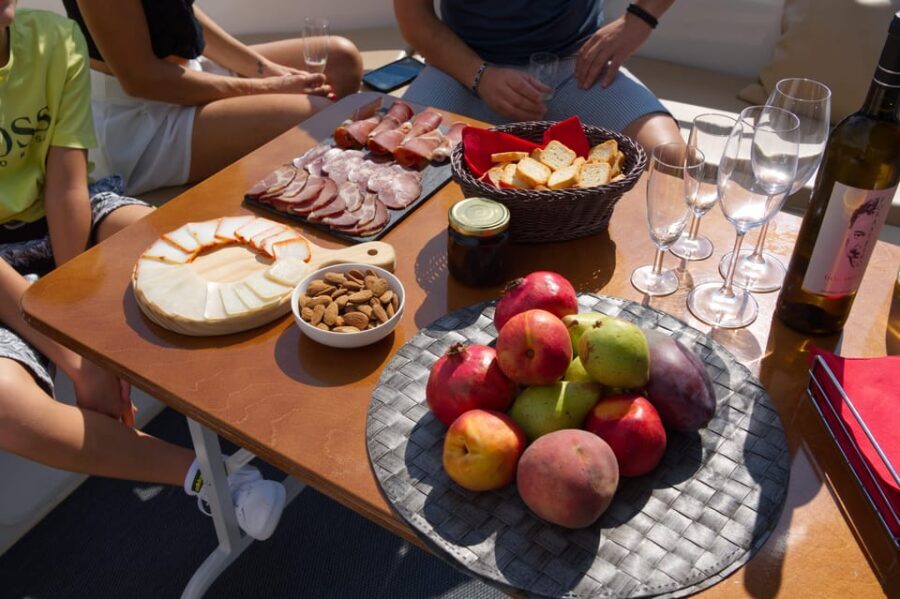 Porto: Douro Valley & Amarante Wine, Food & River Tour