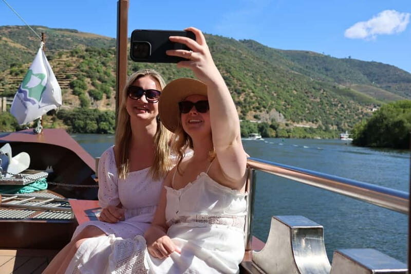 Porto: Douro Valley with Small Wineries, Lunch and Boat Tour