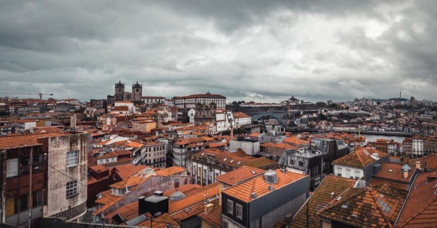 Porto: Half-Day Walking Photo Tour & Portraits