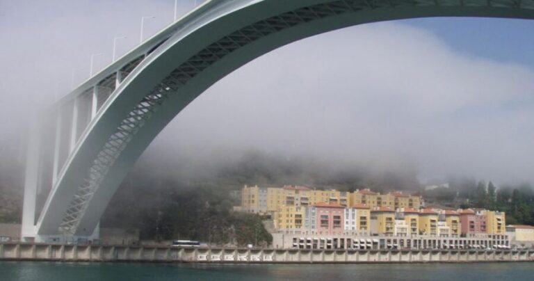 Porto: Private Bike Tour with a Local Guide - Who Should Consider This Tour?