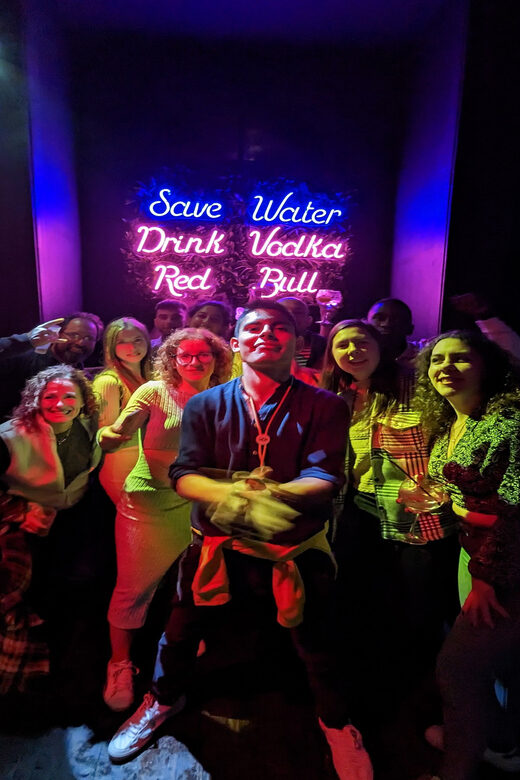 Porto: Pub Crawl with 7 Drinks, Games, and VIP Club Entry - A Day in Porto’s Nightlife: The Itinerary Breakdown