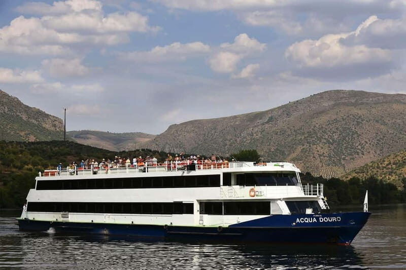 Porto: Régua Cruise with Train Ride and Wine Tasting