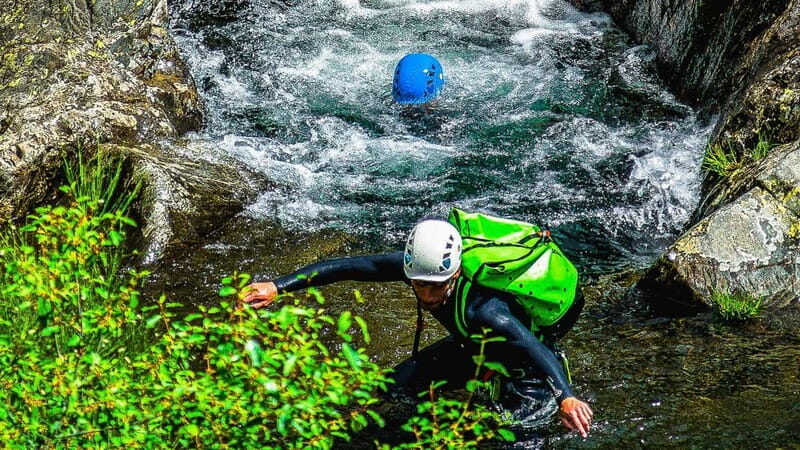 Portugal: Canyoning Tour Adventure with Lunch