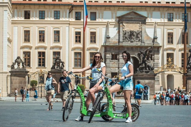 Prague: E-Scooter HUGO Bike Rental