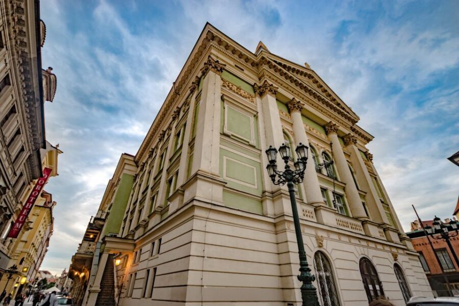 Prague: Legendary Beer Tour with Dinner