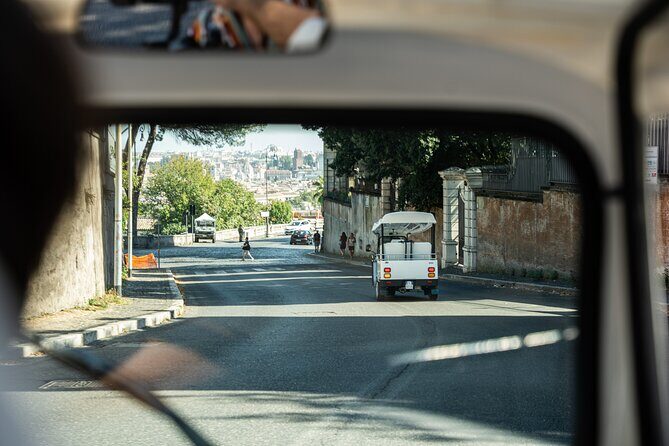 Private 2 Hour VIP Tuk Tuk Tour with Hotel Pickup and Prosecco