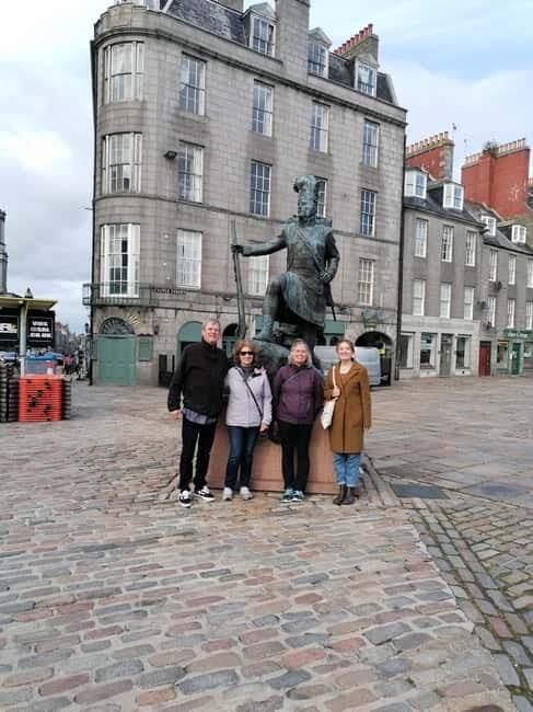 Private Aberdeen City Highlights Tour