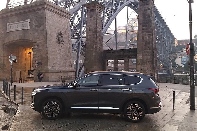 Private Airport Transfer from Porto to the Airport