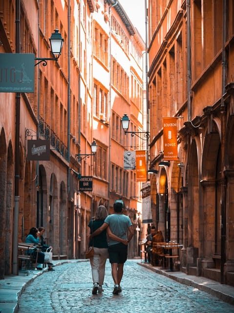 Private all day trip from Geneva to Lyon & back, in English