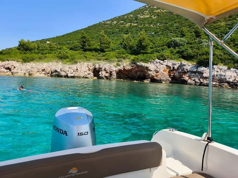 Private Elafiti Boat Tour- Visit Blue Cave and beach Sunj