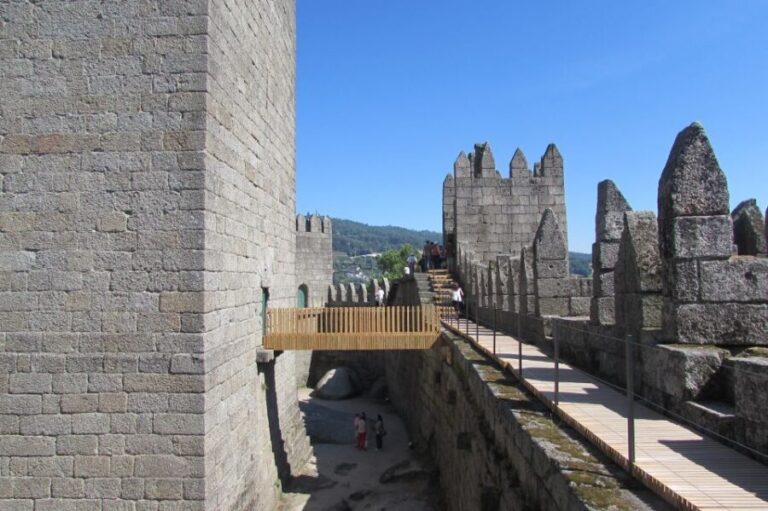 Private Guimarães Half-Day Tour from Porto - Detailed Breakdown of the Tour Experience