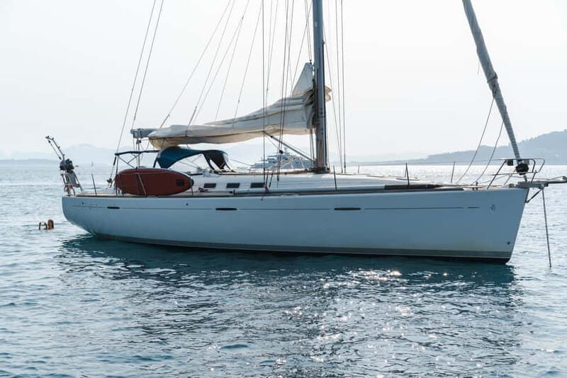 Private sailing cruise to Cap d'Antibes and the Lérins Islands