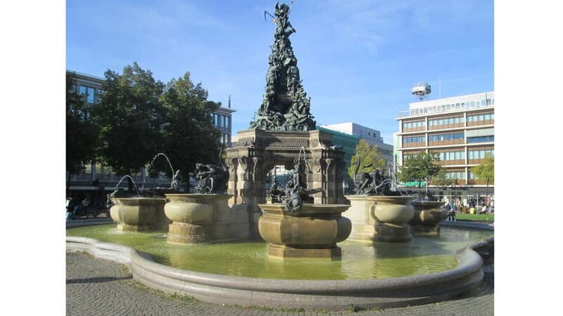 Private tour: Night watchman of Mannheim - city tour in costume