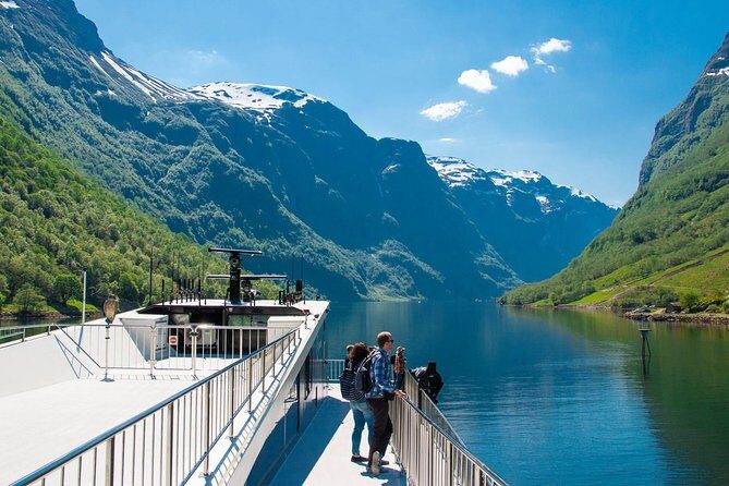 Private tour - Viking Village, Nærøyfjord Cruise and Flåm Railway