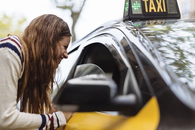 Private Transfer from Barcelona Airport to Barcelona City - Starting Your Journey: What to Expect from This Private Transfer