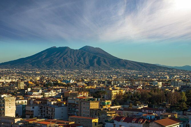 Private Transfer from Bari to Naples with 2 hours for sightseeing