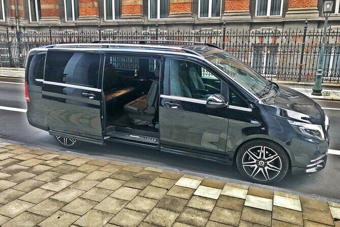 Private Transfer from Brussels - Amsterdam MB V-CLASS 7 PAX
