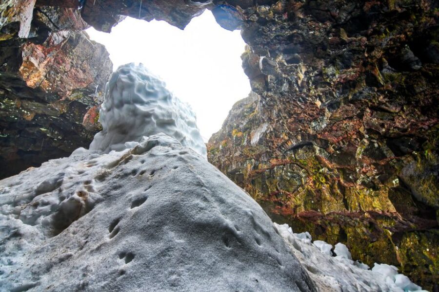 Raufarhólshellir Lava Tunnel: Underground Expedition