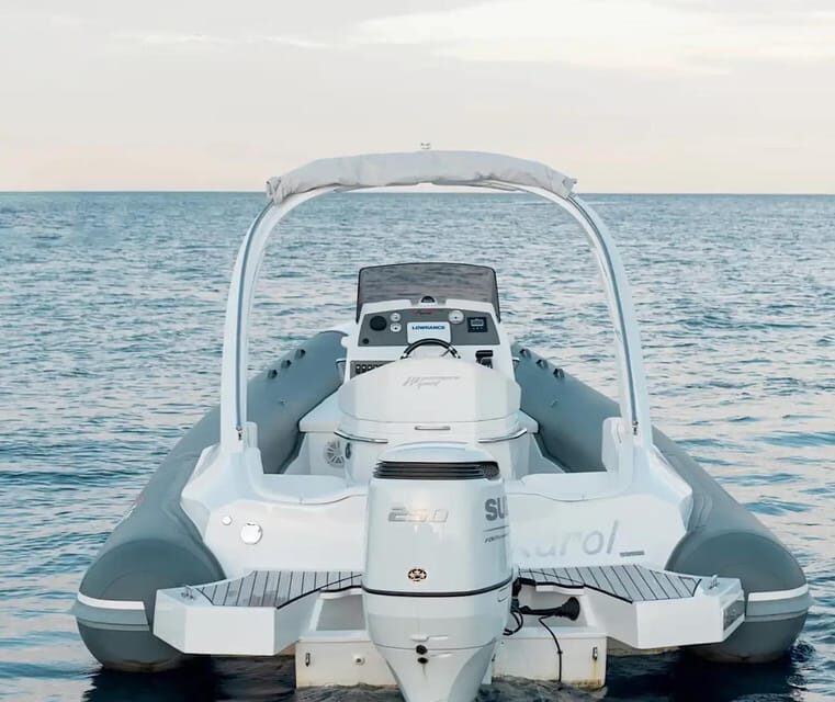 Rent Panamera Yacht P80 Karol explore the AeolianArchipelago