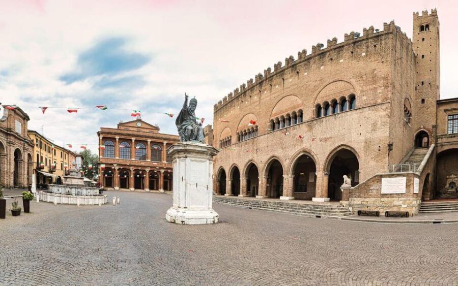 Rimini: Walking Food Tour and Highlights
