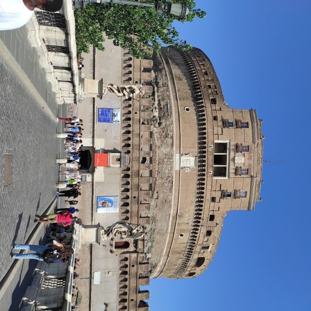 Rome: Private 3-Hour Tour by Chauffeur-Driven Vehicle