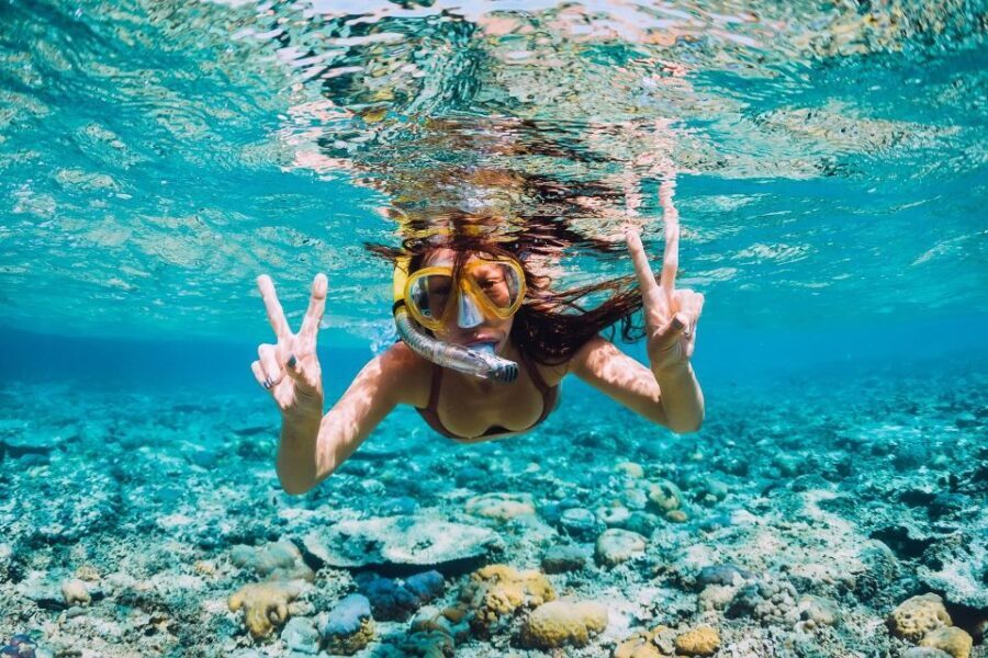 Roses: Rent the boat and live an unforgettable experience