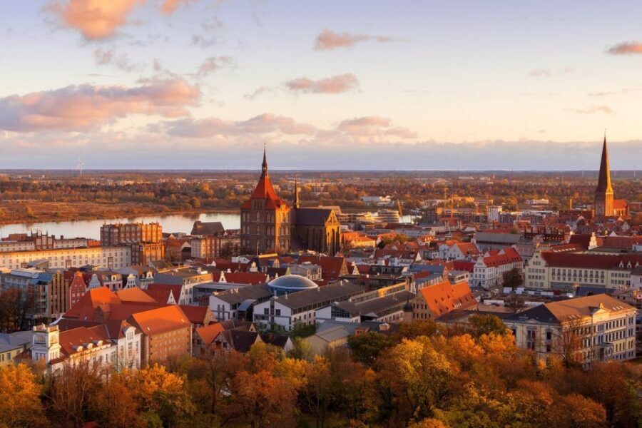 Rostock: Express Walk with a Local in 60 minutes