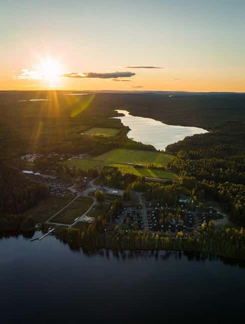 Rovaniemi: Arctic Sunset Boat Tour