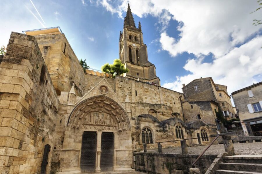Saint-Émilion: Private Walking Tour & Magnificent Views