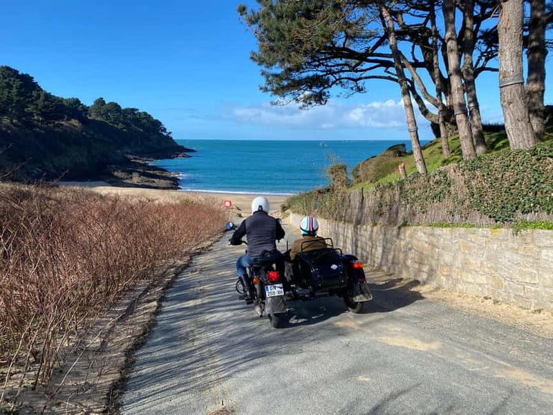 Saint-Malo: Emerald Coast Tour in a Vintage Sidecar