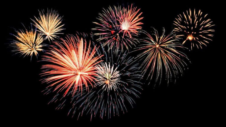 Salou: Fireworks Cruise on Dorimar II with Drinks - How Does the Price Measure Up?