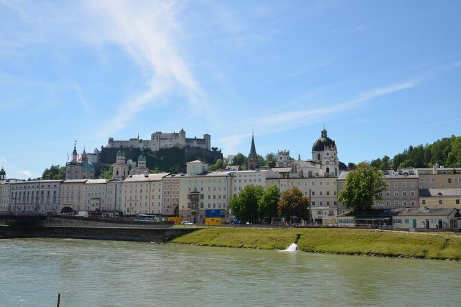Salzburg Highlights + Sound of Music spots, transfer + guide