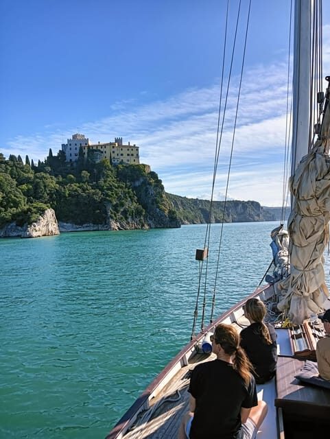 San Floriano del Collio: Wine, Food, and Castle Tour