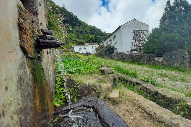 Sanguinho hike, Salto do Prego Waterfall and Furnas hotsprings