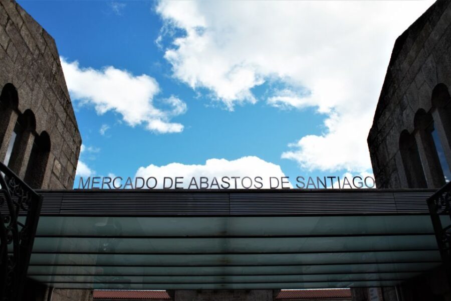 Santiago de Compostela: City tour and typical galician meal