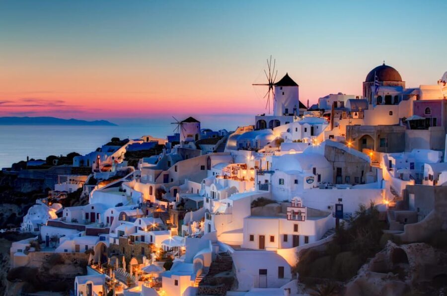 Santorini: 3-Hour Private Chauffeur Custom Tour