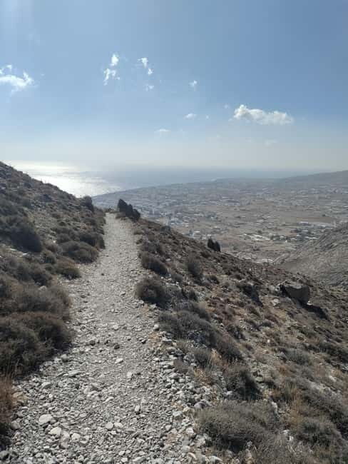 Santorini: Group Hiking Tours w/ English-Speaking Guide